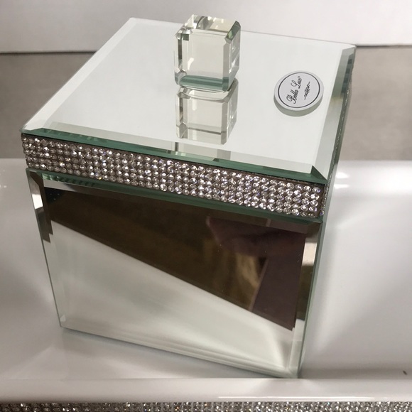 Bella Lux | Bath | Nwt Bella Lux Mirrored Bathroom Vanity Box | Poshmark